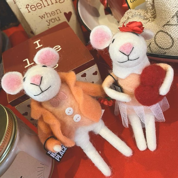 PBK Valentine's Happy Place Mouse Critter (2 Assorted) | Maisie Jane's